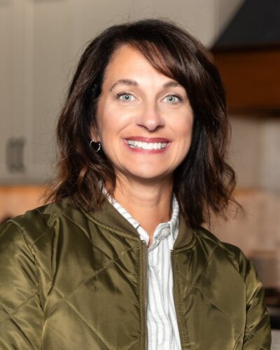 Jennifer Peters - Davenport Office - Ruhl&Ruhl Realtors